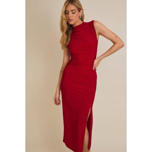 Gilli | Dresses | Holiday Crimson Sleek Maxi Dress | Poshmark